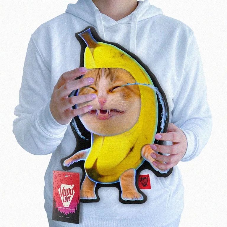 VUDU LOVE Cojín Sad Cry Banana Cat Chiquito Meme Gatito 40cm Vudú Love ...