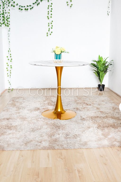 Mesa Tulip 80cms GOLD | Sodimac Chile