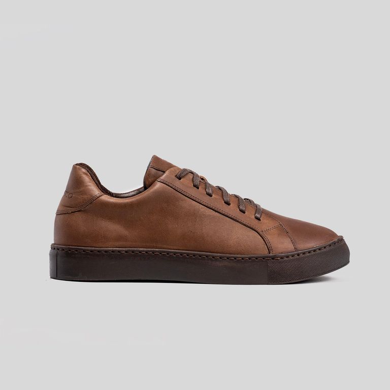 TRAUKO Zapatilla Cuero Hombre Café Trauko Montblanc | falabella.com
