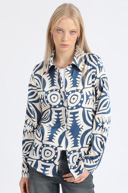 LIOLA Camisa Satin Estampado Bicolor Boho, Azul Liola | falabella.com
