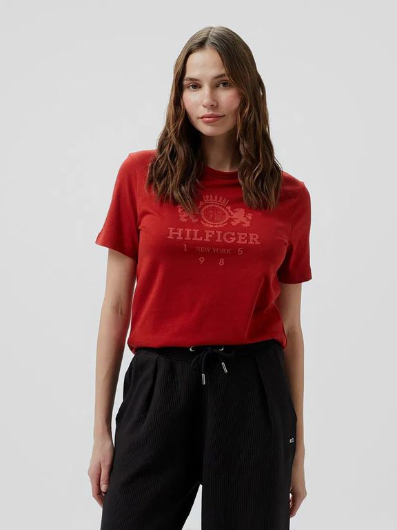 TOMMY HILFIGER Polera Varsity Crest Logo Rojo Tommy Hilfiger ...