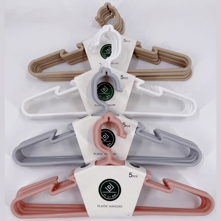 Set de 5 Perchas Plásticas Antideslizantes - Gris | Sodimac Chile