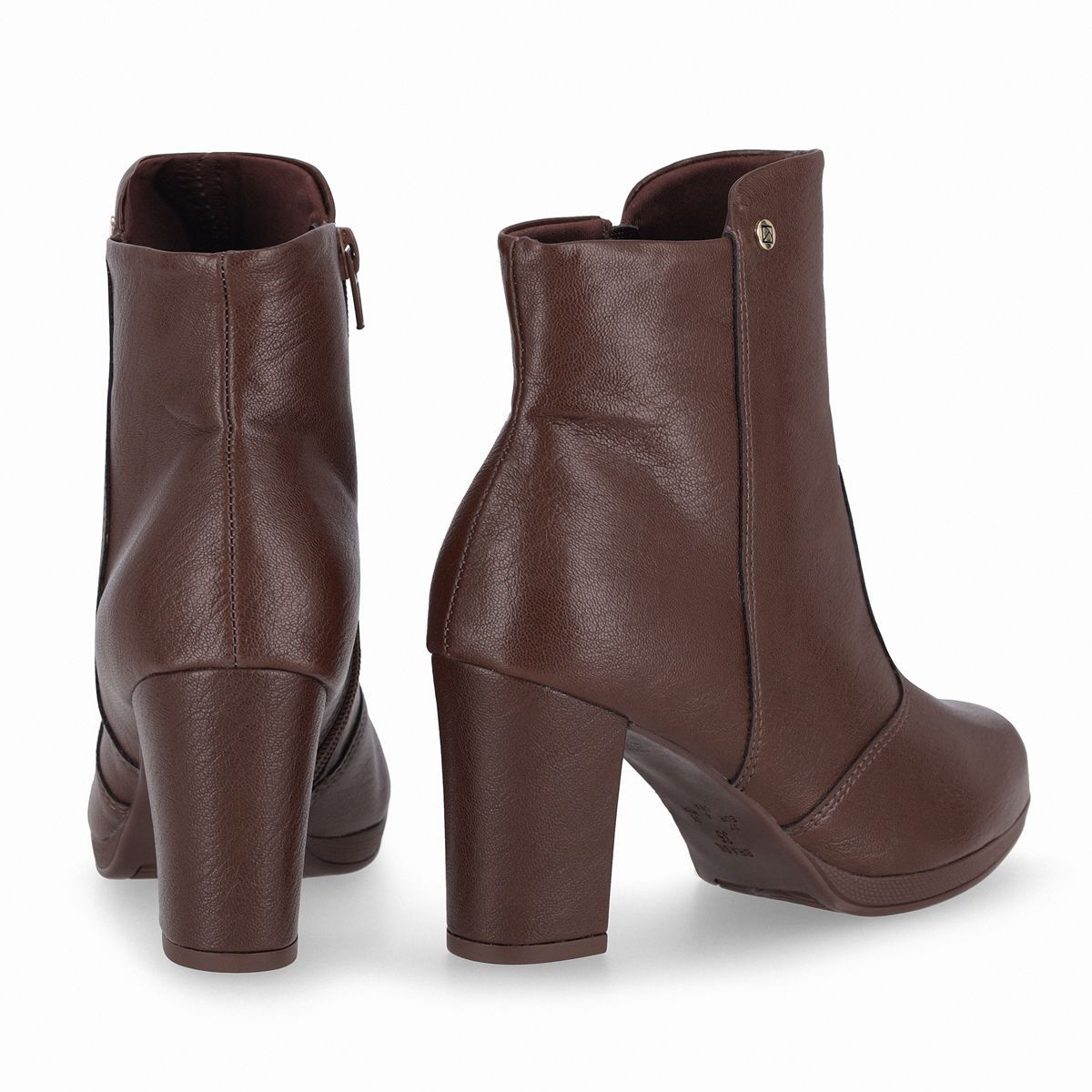 PICCADILLY Bota Mujer Chocolate Deise 23 Piccadilly | Falabella Chile