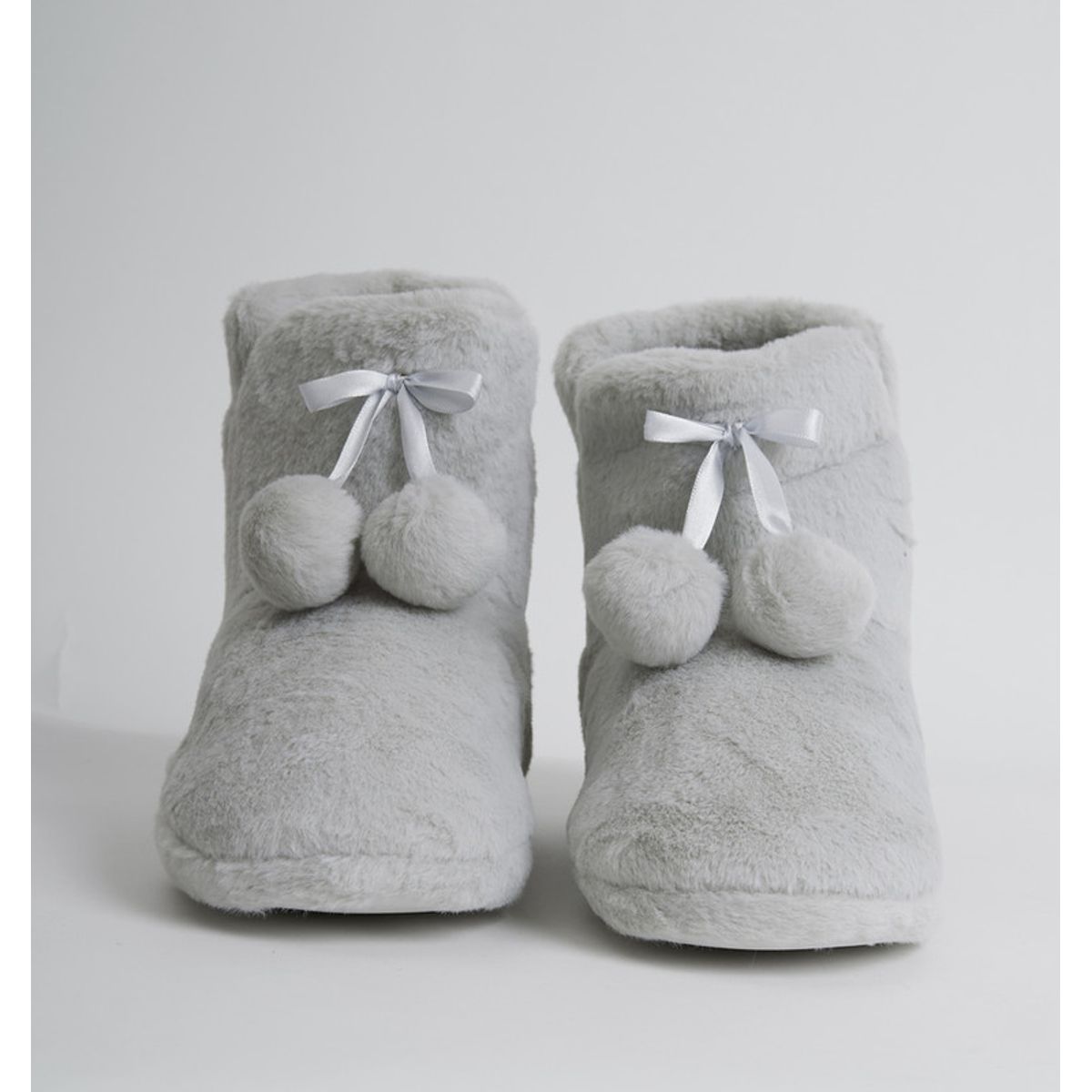 BARBIZON PANTUFLAS MUJER BARBIZON PIPA GRIS | Falabella Chile