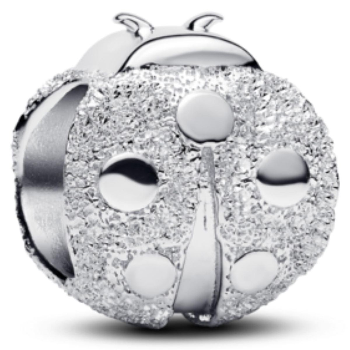 PANDORA Mini Charm Catarina Texturizada Mujer Pandora | Falabella Chile