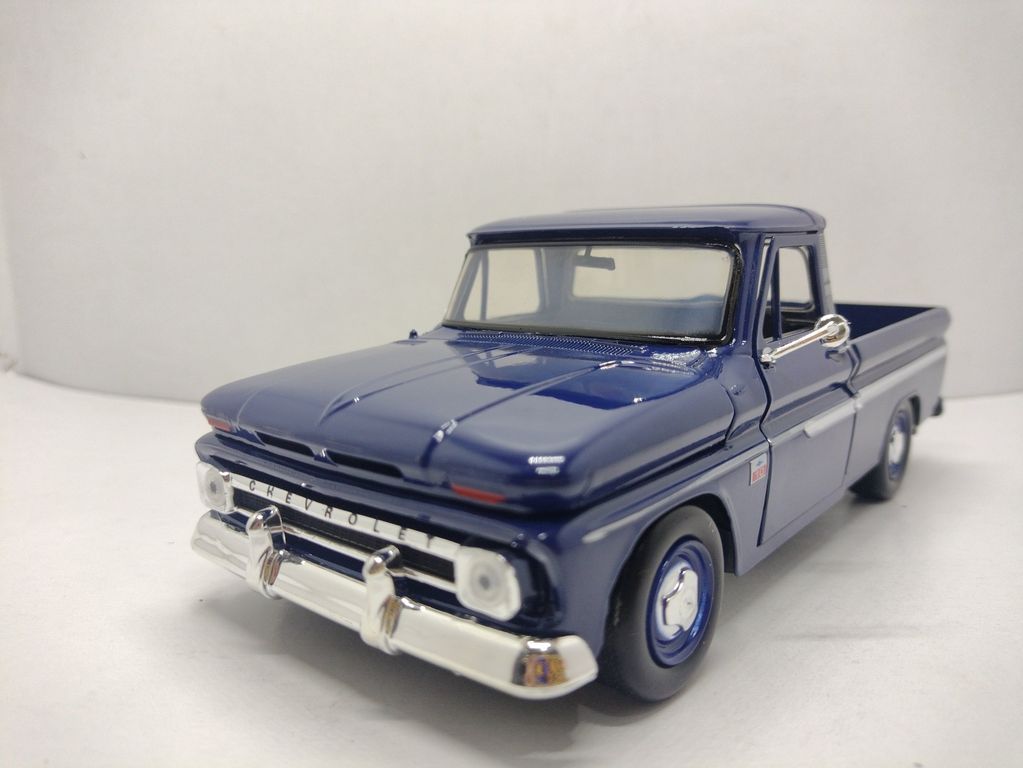 CARRO CHEVY C10 FLEETSIDE PICKUP AZUL ESCALA 124 MOTORMAX | falabella.com