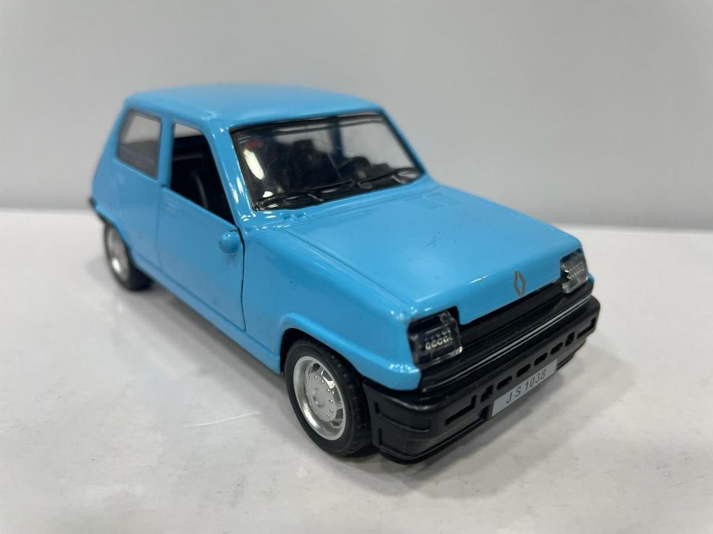 CARRO RENAULT 5 AZUL A ESCALA 134 DE COLECCIÓN GENERICO | falabella.com