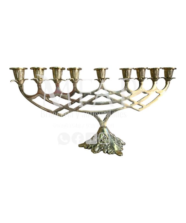 Candelabro tradicional en bronce 9 velas | Sodimac Perú