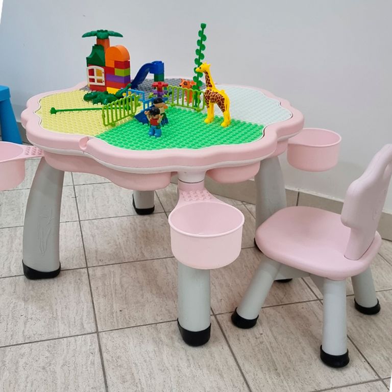 Mesa Didactica con pizarra - legos y silla para niños de 2 a 6 años ...