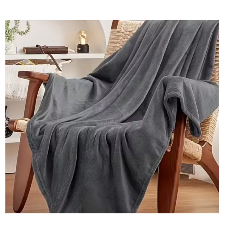 MANTA PELUCHE COLOR ENTERO 2 PLZ CUTE | falabella.com