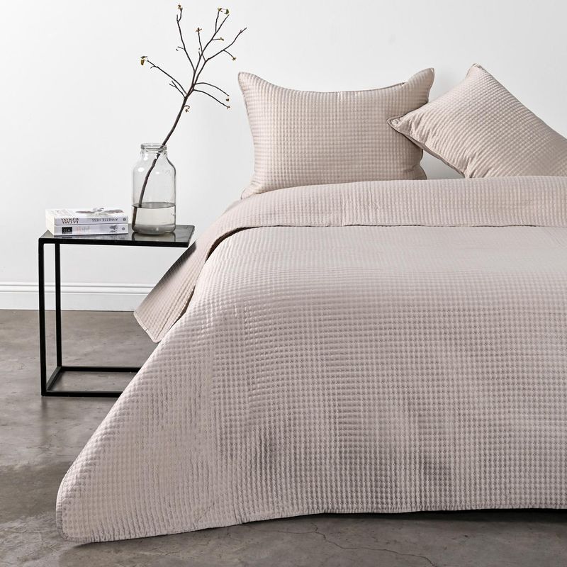 Cubrecama Quilt Super king Matte Satten Beige | Sodimac - Falabella