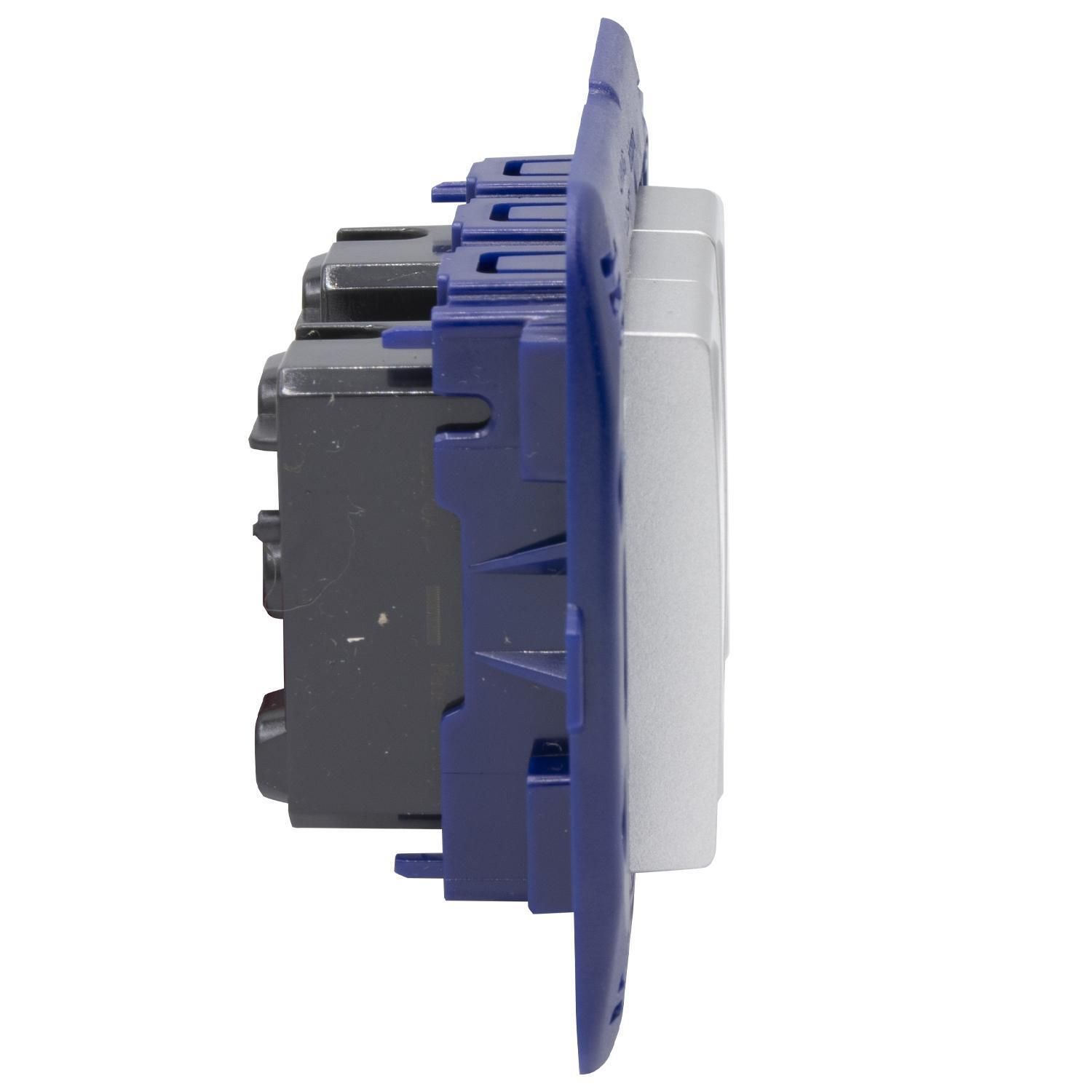 Placa semi armada Living Light tomacorriente doble 10/16A color Tech ...